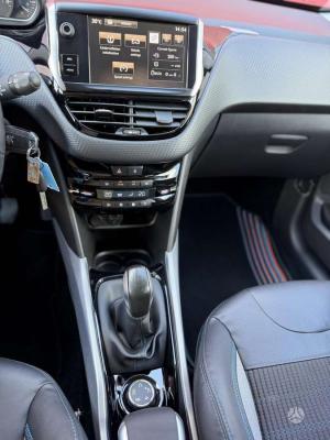 Blue Peugeot 2008 2015 in Kaunas, with an engine capacity of 1.20 L and mileage of 39 thousand km for 7450 €, photo 10 on AUTOMOTO.COM.LV