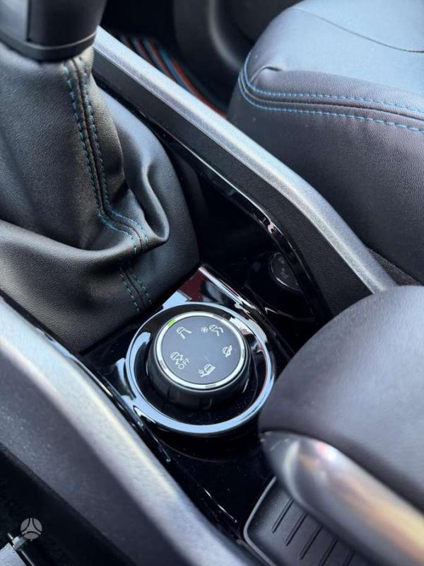 Blue Peugeot 2008 2015 in Kaunas, with an engine capacity of 1.20 L and mileage of 39 thousand km for 7450 €, photo 10 on AUTOMOTO.COM.LV