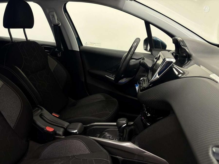 Zils Peugeot 2008 2016 Viļņa, ar dzinēja tilpumu 1.20 L un nobraukumu 0 tūkst. km par 7450 €, foto 25 vietnē AUTOMOTO.COM.LV