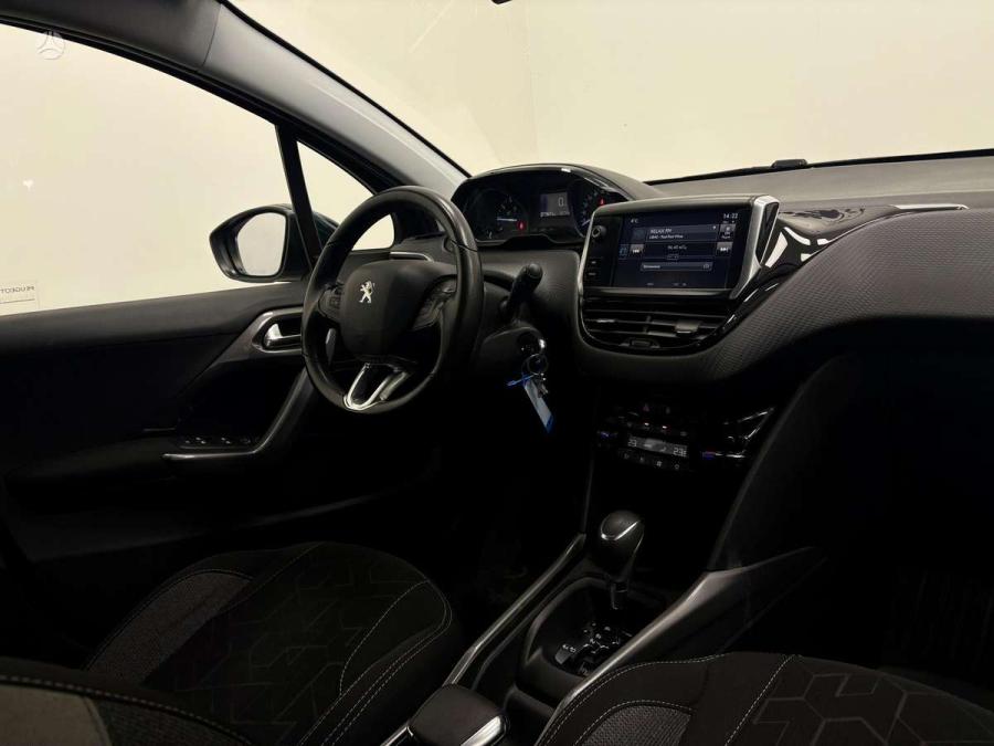 Zils Peugeot 2008 2016 Viļņa, ar dzinēja tilpumu 1.20 L un nobraukumu 0 tūkst. km par 7450 €, foto 26 vietnē AUTOMOTO.COM.LV