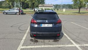 Blue Peugeot 2008 2017 in Riga, with an engine capacity of 1.20 L and mileage of 141 thousand km for 4750 €, photo 6 on AUTOMOTO.COM.LV
