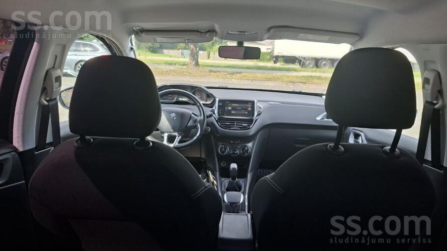 Blue Peugeot 2008 2017 in Riga, with an engine capacity of 1.20 L and mileage of 141 thousand km for 4750 €, photo 12 on AUTOMOTO.COM.LV