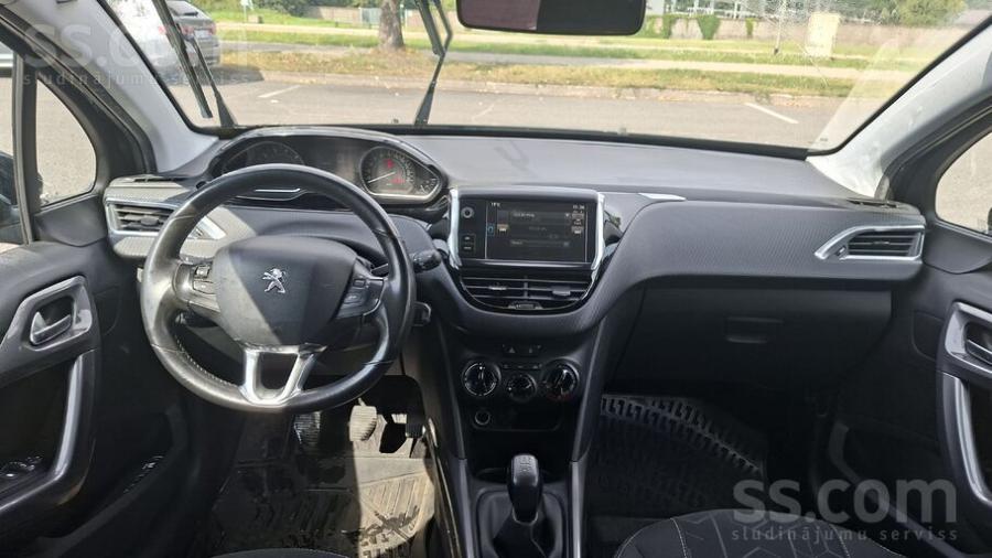 Blue Peugeot 2008 2017 in Riga, with an engine capacity of 1.20 L and mileage of 141 thousand km for 4750 €, photo 16 on AUTOMOTO.COM.LV