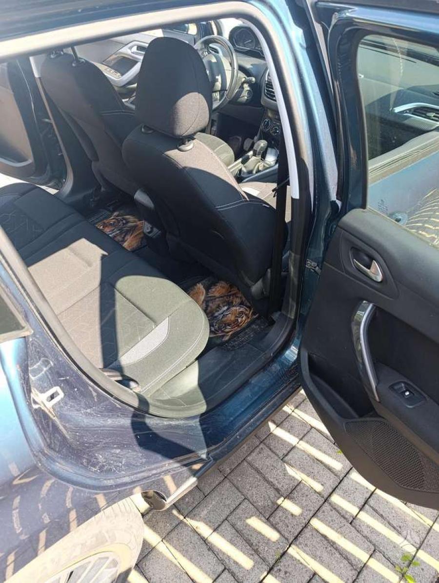 Zils Peugeot 2008 2018 Šauļi, ar dzinēja tilpumu 1.20 L un nobraukumu 92 tūkst. km par 6000 €, foto 19 vietnē AUTOMOTO.COM.LV