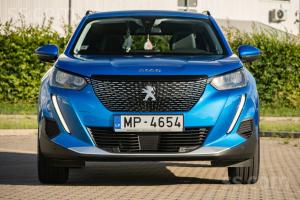 Zils Peugeot 2008 2020 Rīga, ar dzinēja tilpumu 1.50 L un nobraukumu 68 tūkst. km par 19690 €, foto 3 vietnē AUTOMOTO.COM.LV