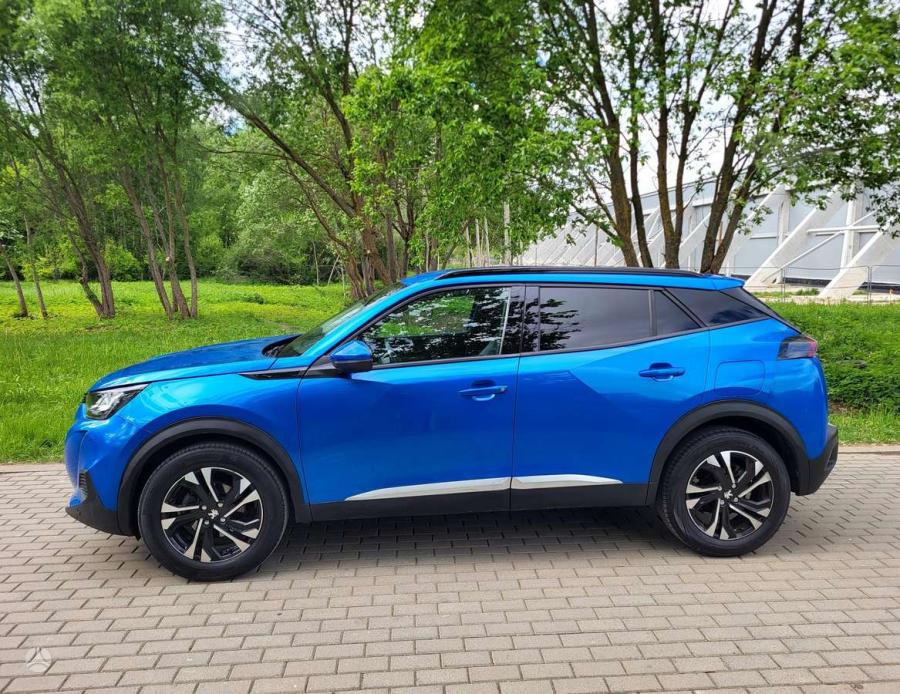 Blue Peugeot 2008 2020 in Siauliai, with an engine capacity of 1.50 L and mileage of 122 thousand km for 10500 €, photo 5 on AUTOMOTO.COM.LV