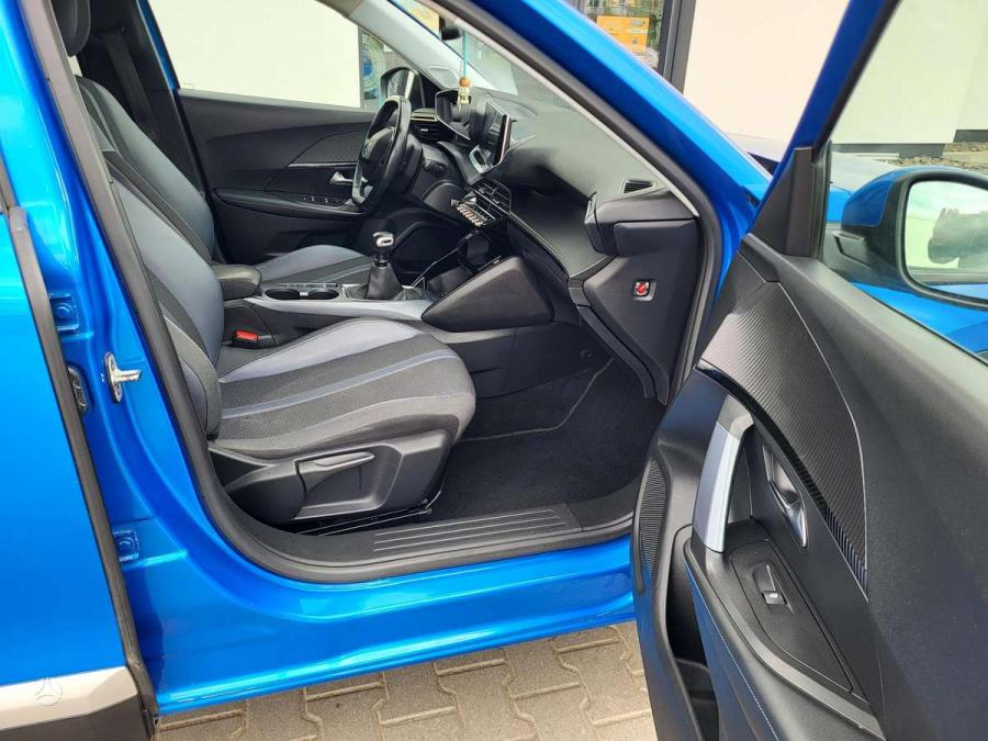 Blue Peugeot 2008 2020 in Siauliai, with an engine capacity of 1.50 L and mileage of 122 thousand km for 10500 €, photo 9 on AUTOMOTO.COM.LV