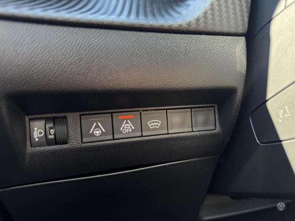 Zils Peugeot 2008 2021 Klaipėda, ar dzinēja tilpumu 1.20 L un nobraukumu 46 tūkst. km par 15800 €, foto 2 vietnē AUTOMOTO.COM.LV
