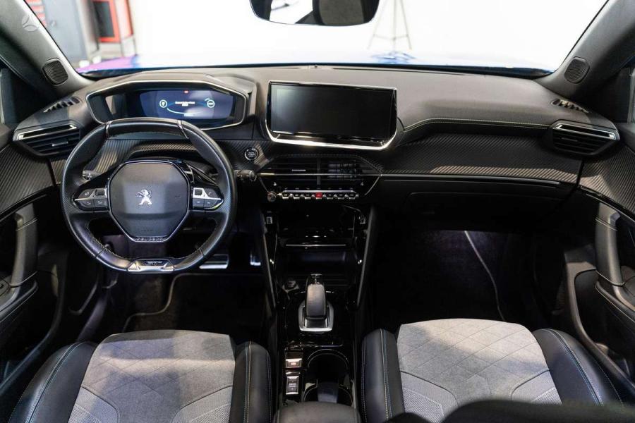 Blue Peugeot 2008 2021 in Vilnius, with an engine capacity of 0.00 L and mileage of 76 thousand km for 15900 €, photo 18 on AUTOMOTO.COM.LV