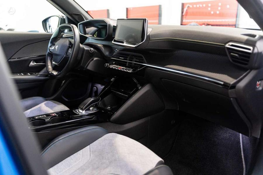 Blue Peugeot 2008 2021 in Vilnius, with an engine capacity of 0.00 L and mileage of 76 thousand km for 15900 €, photo 21 on AUTOMOTO.COM.LV