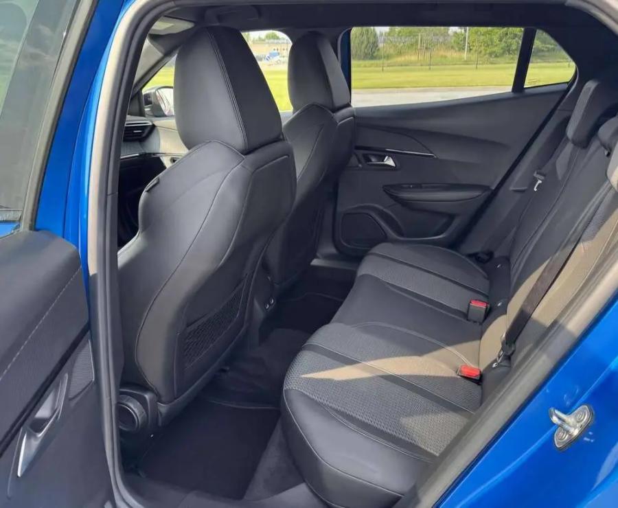 Blue Peugeot 2008 2021 in Telschi, with an engine capacity of 0.00 L and mileage of 60 thousand km for 13490 €, photo 16 on AUTOMOTO.COM.LV