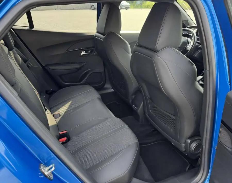 Blue Peugeot 2008 2021 in Telschi, with an engine capacity of 0.00 L and mileage of 60 thousand km for 13490 €, photo 17 on AUTOMOTO.COM.LV