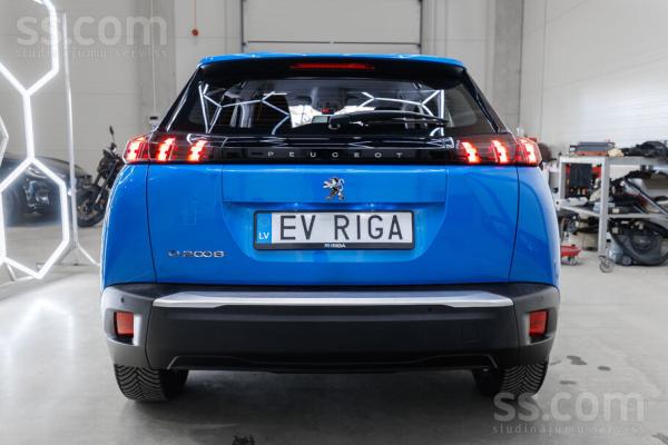 Blue Peugeot 2008 2021 in Riga, with an engine capacity of 1.20 L and mileage of 66 thousand km for 18390 €, photo 7 on AUTOMOTO.COM.LV