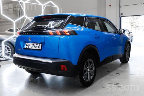 Blue Peugeot 2008 2021 in Riga, with an engine capacity of 1.20 L and mileage of 66 thousand km for 18390 €, photo 8 on AUTOMOTO.COM.LV