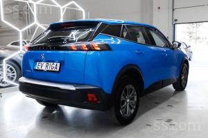 Zils Peugeot 2008 2021 Rīga, ar dzinēja tilpumu 1.20 L un nobraukumu 66 tūkst. km par 18390 €, foto 8 vietnē AUTOMOTO.COM.LV