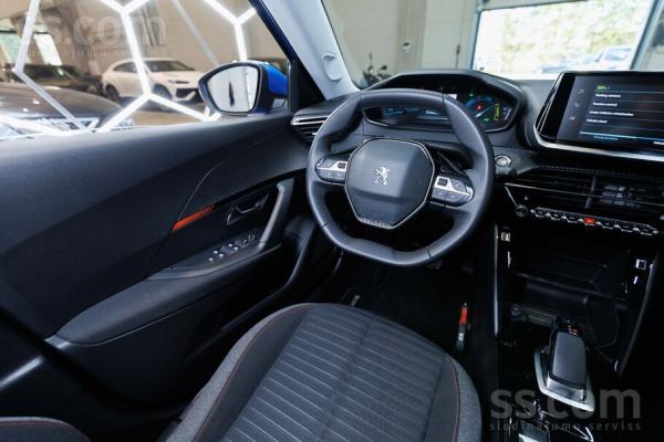 Blue Peugeot 2008 2021 in Riga, with an engine capacity of 1.20 L and mileage of 66 thousand km for 18390 €, photo 11 on AUTOMOTO.COM.LV