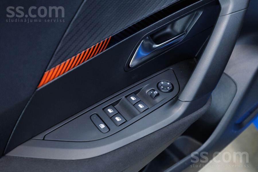 Zils Peugeot 2008 2021 Rīga, ar dzinēja tilpumu 1.20 L un nobraukumu 66 tūkst. km par 18390 €, foto 15 vietnē AUTOMOTO.COM.LV