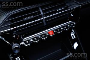 Zils Peugeot 2008 2021 Rīga, ar dzinēja tilpumu 1.20 L un nobraukumu 66 tūkst. km par 18390 €, foto 18 vietnē AUTOMOTO.COM.LV