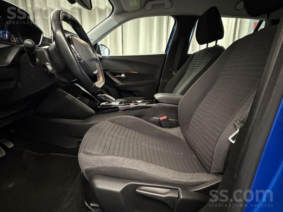 Blue Peugeot 2008 2021 in Riga, with an engine capacity of 1.20 L and mileage of 111 thousand km for 16490 €, photo 16 on AUTOMOTO.COM.LV