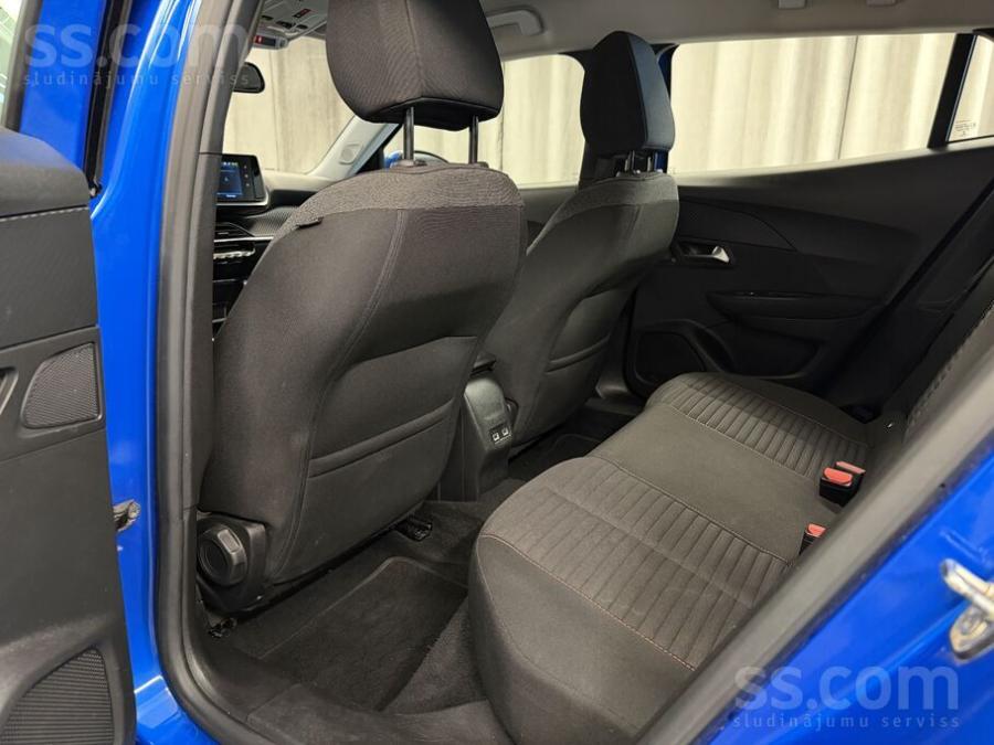 Blue Peugeot 2008 2021 in Riga, with an engine capacity of 1.20 L and mileage of 111 thousand km for 16490 €, photo 15 on AUTOMOTO.COM.LV