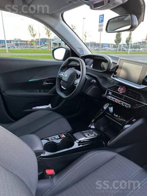 Zils Peugeot 2008 2022 Jūrmala, ar dzinēja tilpumu 0.00 L un nobraukumu 97 tūkst. km par 17000 €, foto 13 vietnē AUTOMOTO.COM.LV