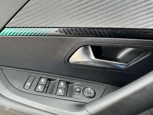 Zils Peugeot 2008 2022 Viļņa, ar dzinēja tilpumu 1.50 L un nobraukumu 178 tūkst. km par 12462 €, foto 12 vietnē AUTOMOTO.COM.LV