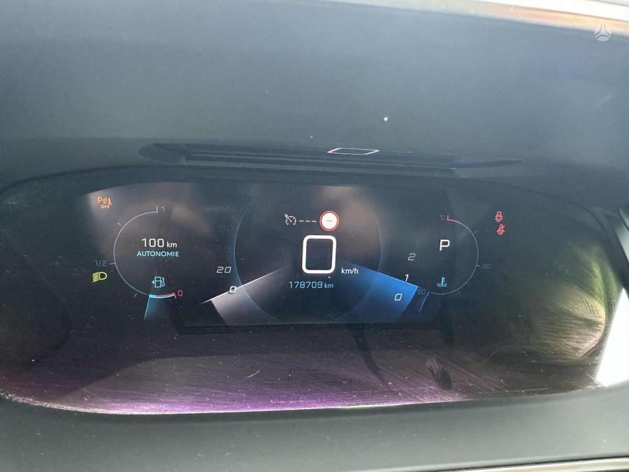 Zils Peugeot 2008 2022 Viļņa, ar dzinēja tilpumu 1.50 L un nobraukumu 178 tūkst. km par 12462 €, foto 13 vietnē AUTOMOTO.COM.LV