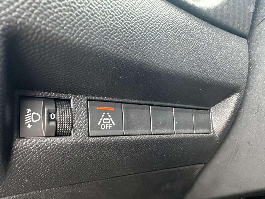 Zils Peugeot 2008 2022 Viļņa, ar dzinēja tilpumu 1.50 L un nobraukumu 178 tūkst. km par 12462 €, foto 17 vietnē AUTOMOTO.COM.LV