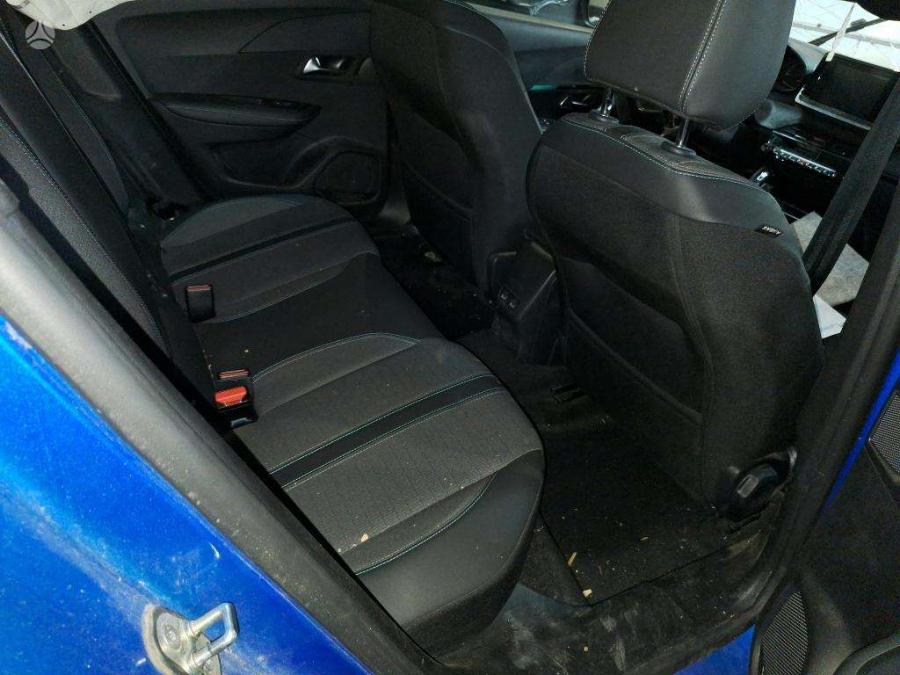 Blue Peugeot 2008 2023 in Vilnius, with an engine capacity of 1.20 L and mileage of 89 thousand km for 6750 €, photo 7 on AUTOMOTO.COM.LV