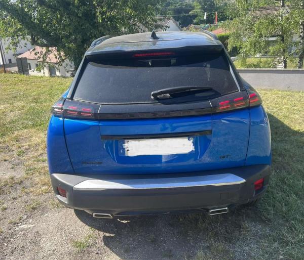 Blue Peugeot 2008 2024 in Kaunas, with an engine capacity of 1.20 L and mileage of 5 thousand km for 10700 €, photo 6 on AUTOMOTO.COM.LV