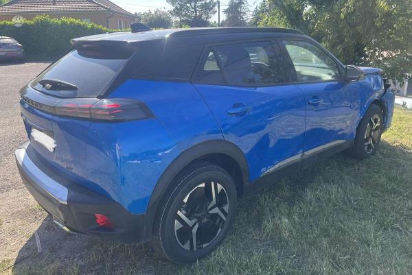 Blue Peugeot 2008 2024 in Taurage, with an engine capacity of 1.20 L and mileage of 5 thousand km for 10200 €, photo 1 on AUTOMOTO.COM.LV