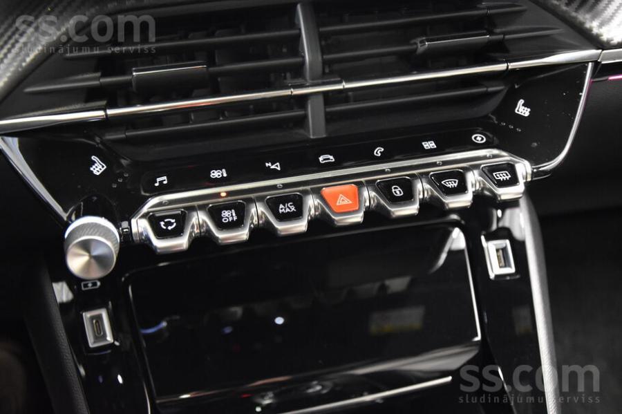 Zils Peugeot 2008 2020 Rīga, ar dzinēja tilpumu 1.20 L un nobraukumu 66 tūkst. km par 18990 €, foto 19 vietnē AUTOMOTO.COM.LV