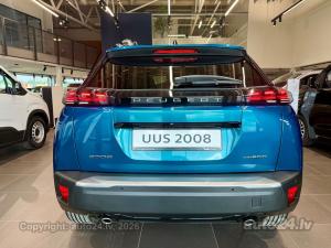 Zils Peugeot 2008 2026 Tallina, ar dzinēja tilpumu 1.20 L un nobraukumu 3 tūkst. km par 28500 €, foto 6 vietnē AUTOMOTO.COM.LV