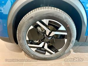Zils Peugeot 2008 2026 Tallina, ar dzinēja tilpumu 1.20 L un nobraukumu 3 tūkst. km par 28500 €, foto 14 vietnē AUTOMOTO.COM.LV