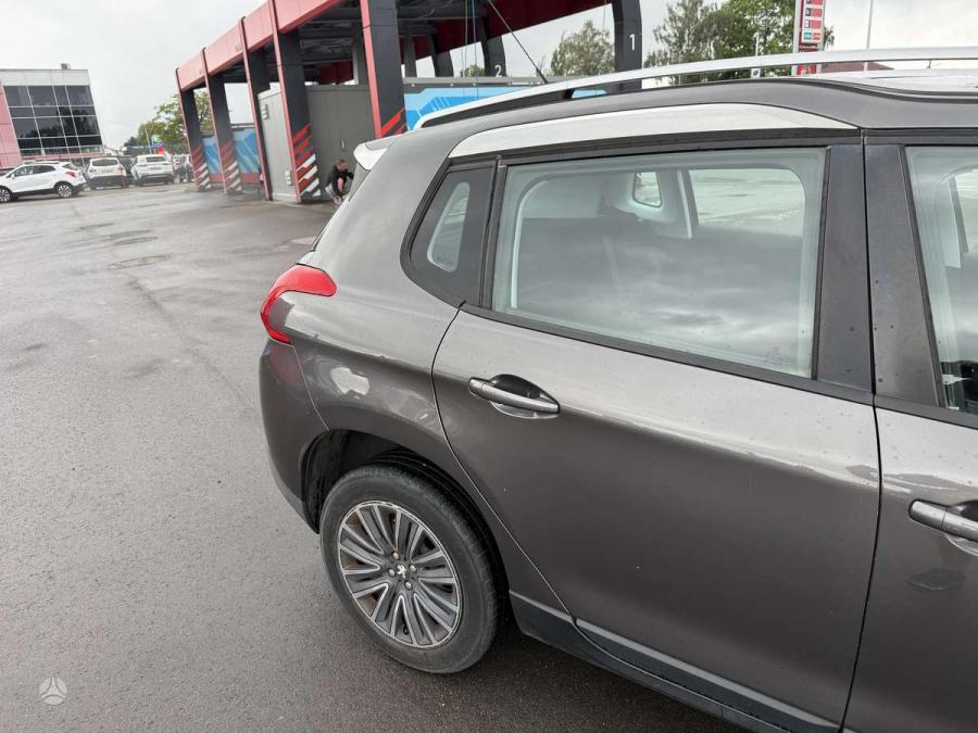 Brown Peugeot 2008 2013 in Taurage, with an engine capacity of 1.20 L and mileage of 162 thousand km for 3600 €, photo 11 on AUTOMOTO.COM.LV