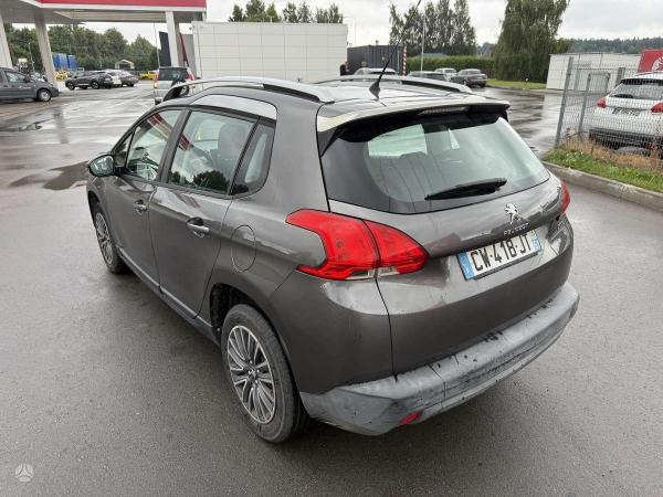 Brown Peugeot 2008 2013 in Taurage, with an engine capacity of 1.20 L and mileage of 162 thousand km for 3600 €, photo 6 on AUTOMOTO.COM.LV