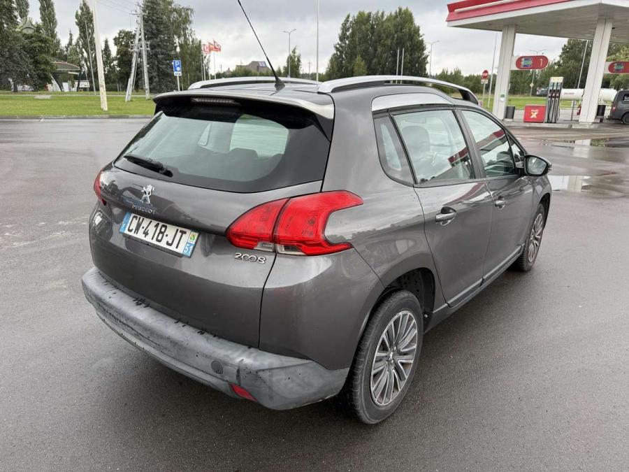 Brown Peugeot 2008 2013 in Taurage, with an engine capacity of 1.20 L and mileage of 162 thousand km for 3600 €, photo 8 on AUTOMOTO.COM.LV