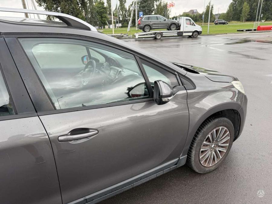 Brown Peugeot 2008 2013 in Taurage, with an engine capacity of 1.20 L and mileage of 162 thousand km for 3600 €, photo 14 on AUTOMOTO.COM.LV