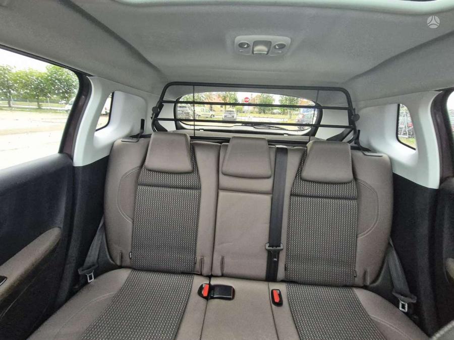Brown Peugeot 2008 2014 in Siauliai, with an engine capacity of 1.20 L and mileage of 105 thousand km for 5350 €, photo 24 on AUTOMOTO.COM.LV