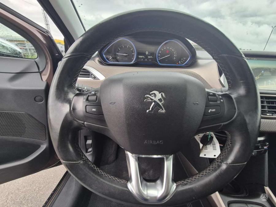 Brown Peugeot 2008 2014 in Siauliai, with an engine capacity of 1.20 L and mileage of 105 thousand km for 5350 €, photo 27 on AUTOMOTO.COM.LV