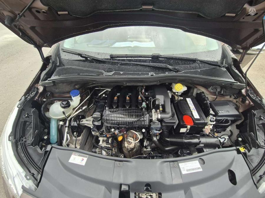 Brown Peugeot 2008 2014 in Siauliai, with an engine capacity of 1.20 L and mileage of 105 thousand km for 5350 €, photo 40 on AUTOMOTO.COM.LV