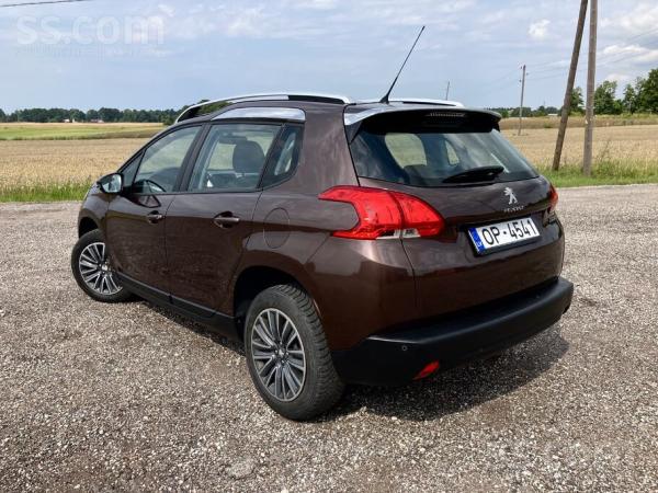 Brown Peugeot 2008 2014 in Talsi, with an engine capacity of 1.20 L and mileage of 125 thousand km for 5999 €, photo 5 on AUTOMOTO.COM.LV