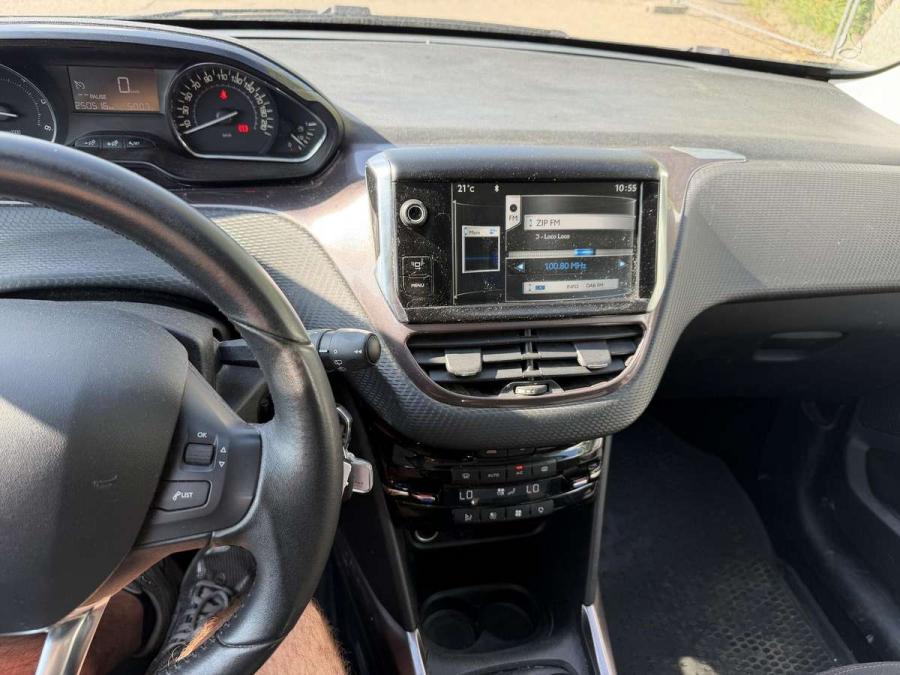 Brūns Peugeot 2008 2014 Marijampole, ar dzinēja tilpumu 1.56 L un nobraukumu 251 tūkst. km par 2950 €, foto 10 vietnē AUTOMOTO.COM.LV
