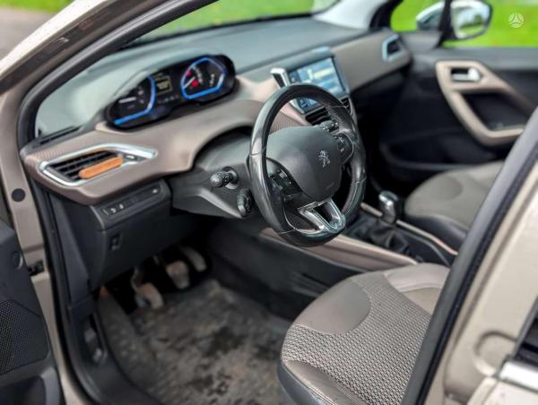 Brūns Peugeot 2008 2014 Viļņa, ar dzinēja tilpumu 1.20 L un nobraukumu 167 tūkst. km par 4200 €, foto 11 vietnē AUTOMOTO.COM.LV
