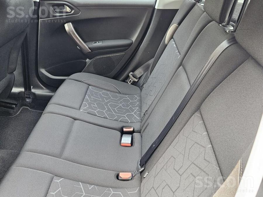 Brown Peugeot 2008 2014 in Jekabpils, with an engine capacity of 1.20 L and mileage of 45 thousand km for 7490 €, photo 18 on AUTOMOTO.COM.LV