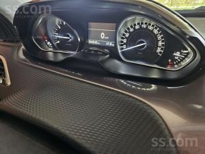 Brown Peugeot 2008 2014 in Jekabpils, with an engine capacity of 1.20 L and mileage of 45 thousand km for 7490 €, photo 22 on AUTOMOTO.COM.LV