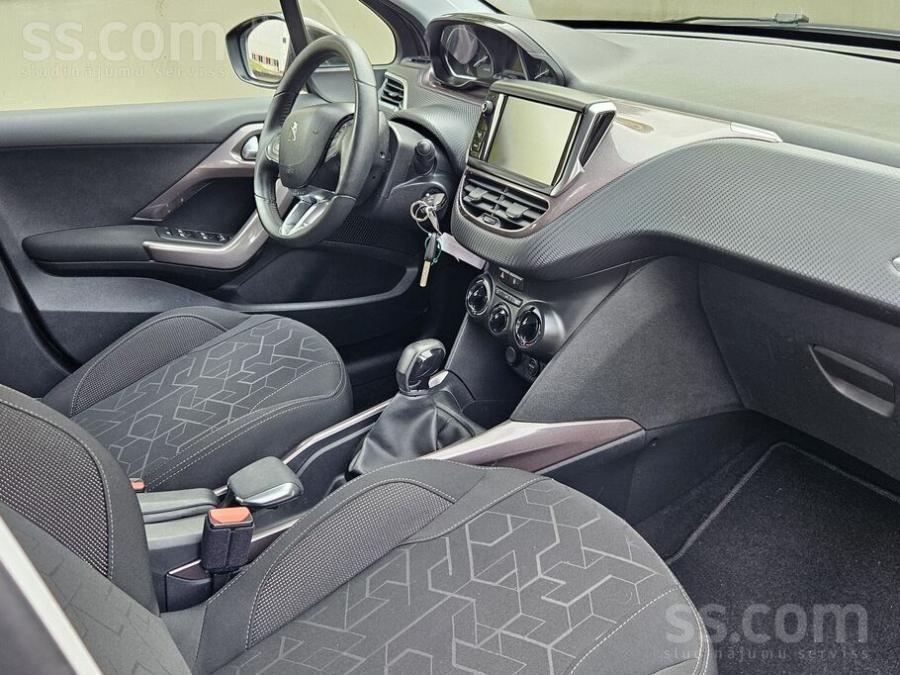 Brown Peugeot 2008 2014 in Jekabpils, with an engine capacity of 1.20 L and mileage of 45 thousand km for 7490 €, photo 26 on AUTOMOTO.COM.LV