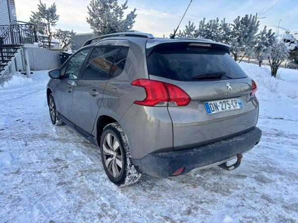 Brūns Peugeot 2008 2015 Tauragė, ar dzinēja tilpumu 1.20 L un nobraukumu 180 tūkst. km par 4600 €, foto 6 vietnē AUTOMOTO.COM.LV