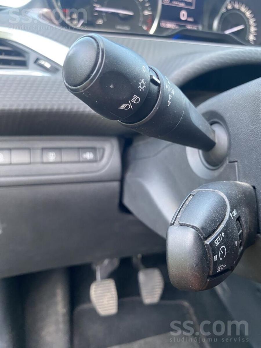 Brūns Peugeot 2008 2015 Rīga, ar dzinēja tilpumu 1.20 L un nobraukumu 154 tūkst. km par 5200 €, foto 14 vietnē AUTOMOTO.COM.LV