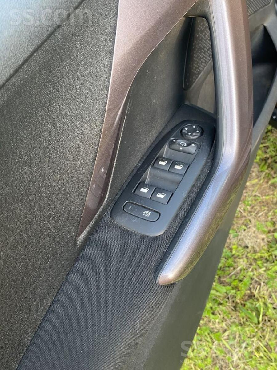Brūns Peugeot 2008 2015 Rīga, ar dzinēja tilpumu 1.20 L un nobraukumu 154 tūkst. km par 5200 €, foto 17 vietnē AUTOMOTO.COM.LV